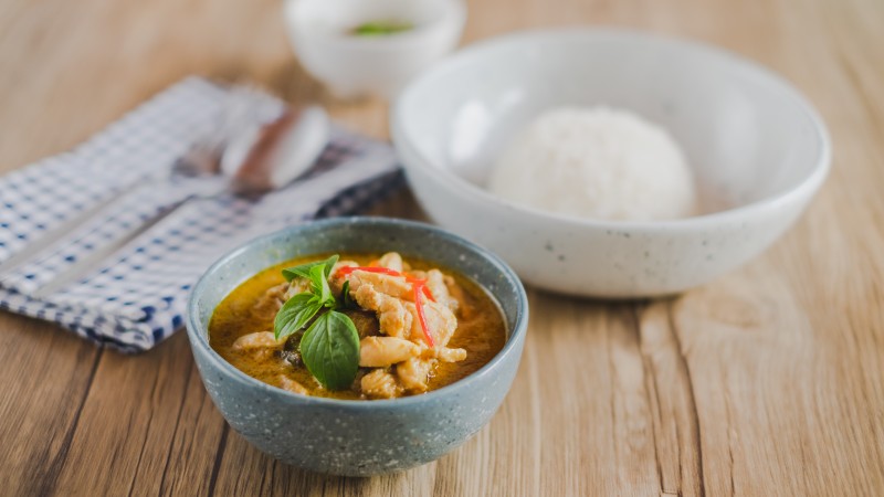 Ohm Cuisine | มัสมั่นไก่ (Massaman Chicken)