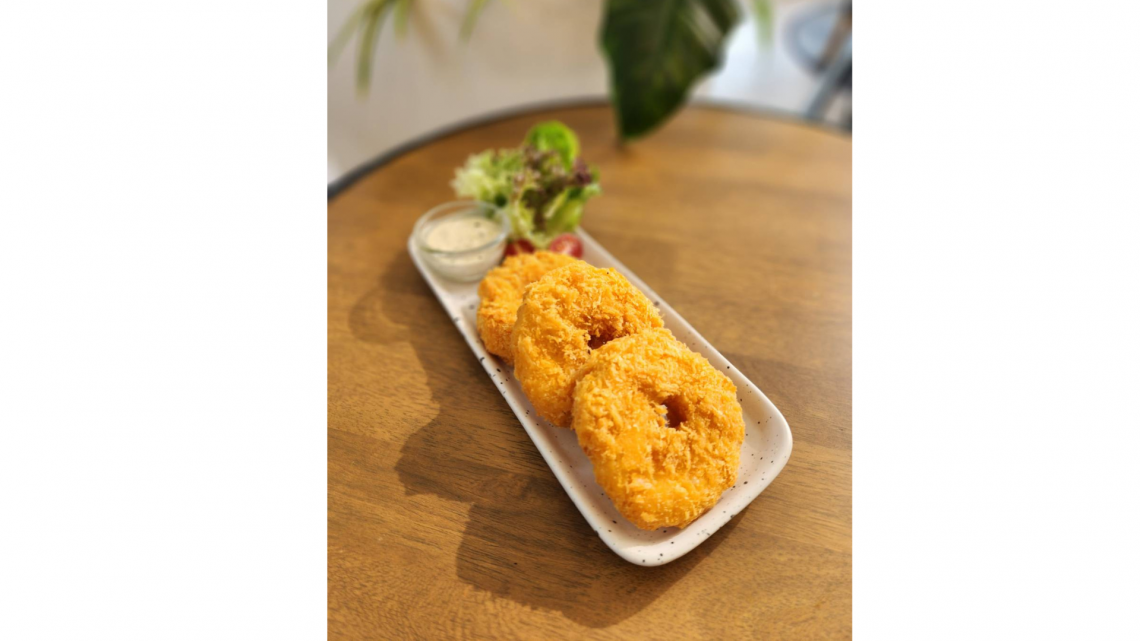 Ohm Cuisine | โดนัทกุ้งชีส (Cheesy Shrimp Doughnut)